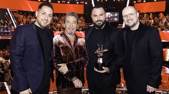 "Ne vous attendez pas..." : Florent Pagny met en garde le groupe Il Cello