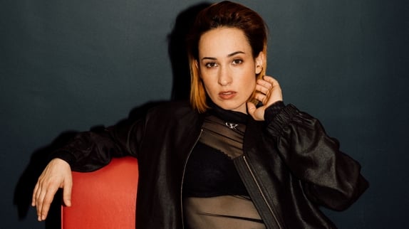 Suzane en interview : "Les femmes devraient être libres de parler de ...