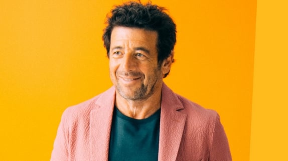 Patrick Bruel célèbre les enseignantes sur son nouveau single "L'instit ...