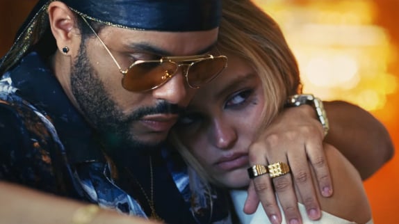 The Weeknd, Jennie et Lily-Rose Depp : le clip sensuel "One Of The Girls"