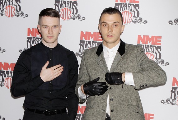 Le duo britannique Hurts fait son retour