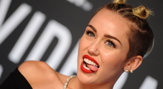 Mike WiLL Made It invite Miley Cyrus à rapper sur son single "23"