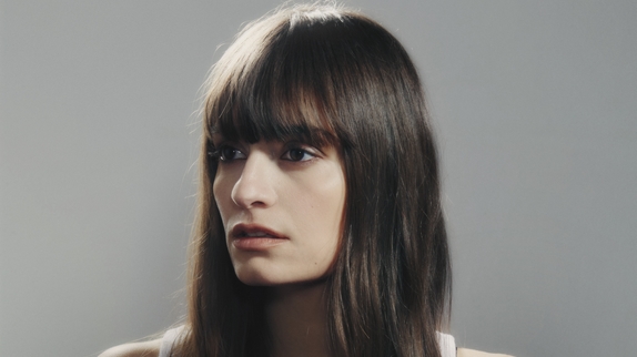 "Pas forcément celui qui..." : Clara Luciani réagit à l'accueil de son ...