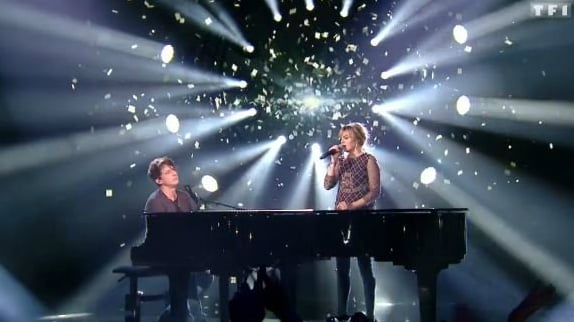 "Imagine" : Louane et Charlie Puth rendent hommage aux victimes du ...