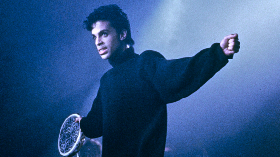 "17 Days" : un nouveau titre de Prince au piano dévoilé