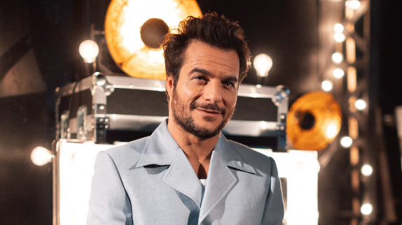 "C'est une révolution très positive " : Amir se confie sur l'hymne des ...