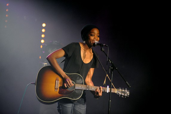 Irma sort son album en Allemagne et en Pologne