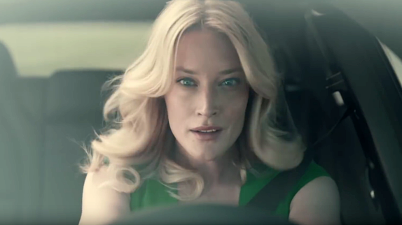 Musique de la pub Mercedes-Benz classe A : qui chante
