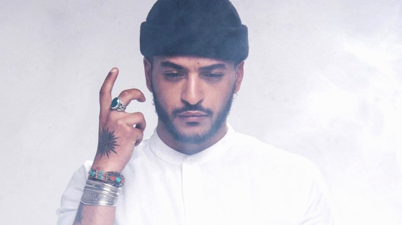 "A bout de rêves" : Slimane à fleur de peau sur un premier album ...