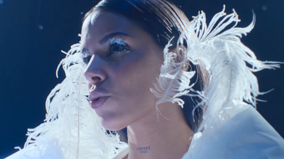 Shy'm revient à la musique et règle ses comptes sur "Givré", en duo ...