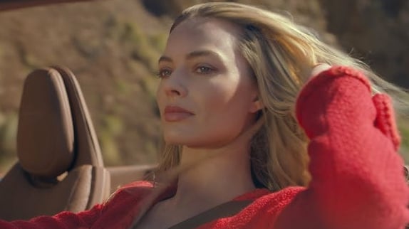 Musique de la pub Chanel N°5 avec Margot Robbie et Jacob Elordi : qui ...
