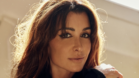 Jenifer : ce titre méconnu mais adoré des fans a enfin le droit à un clip