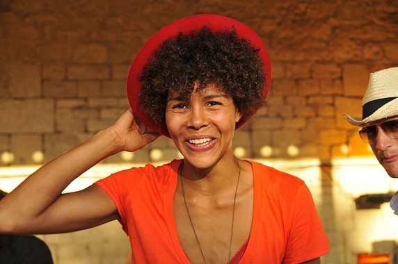 Ayo en concert au Café de la Danse les 12 et 13 juin
