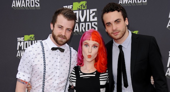 Tops US : premier numéro un pour Paramore, Pink détrône Bruno Mars