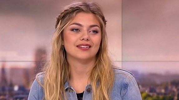 Louane, invitée du JT de 20 heures sur France 2, fait le bilan : "J'en ...