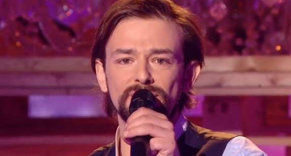 "The Voice" 2016 : Clément fait pleurer les coachs grâce à Joe Cocker