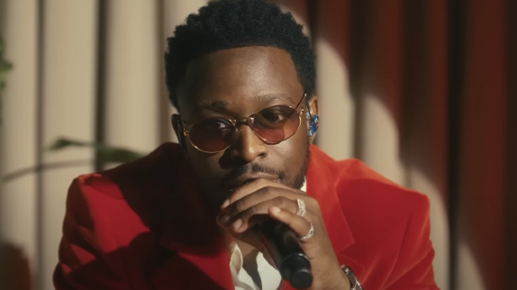 Dadju ouvre son coeur sur la chanson "Ima" pour Deezer (VIDEO)