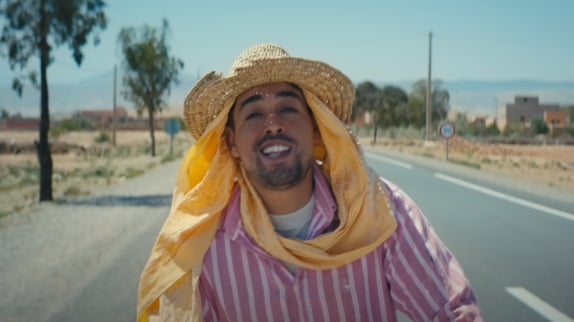 Lartiste s'envole au Maroc pour "Zarzour", son nouveau clip sentimental