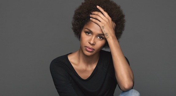 Ayo en interview : "Il y a un manque de sincérité dans la musique d ...
