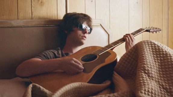 Clip "How Soon The Dawn" : Jake Bugg revient avec une ballade romantique