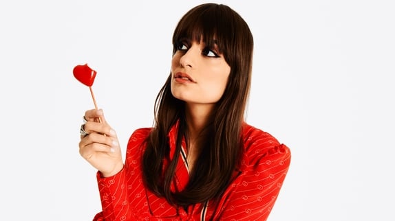 Clara Luciani choisit l'engagé "Coeur" comme nouveau single de son album