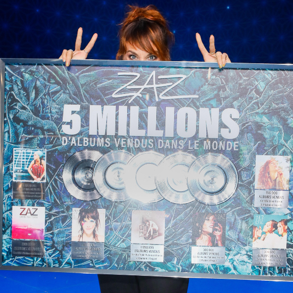 Zaz "très émue" : elle a vendu 5 millions d'albums dans le monde
