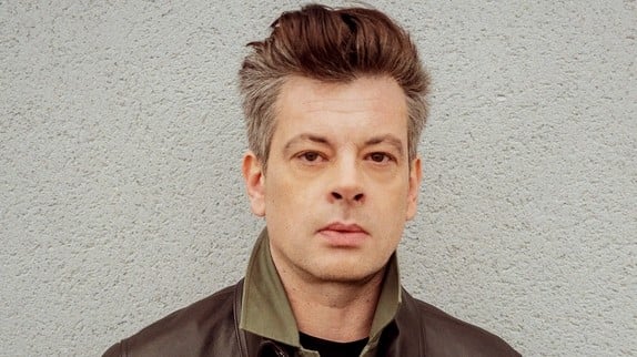 Benjamin Biolay change de style sur sa nouvelle chanson, avant un album ...