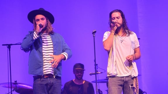 Fréro Delavega : une chanson d'adieu émouvante pour leur ultime concert ...
