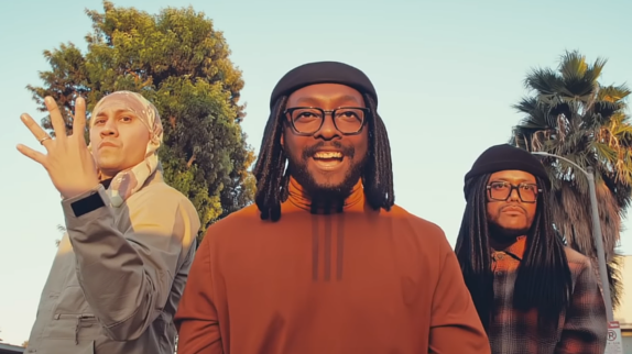 Clip "4EVER" : les Black Eyed Peas en virée sous le soleil de Californie