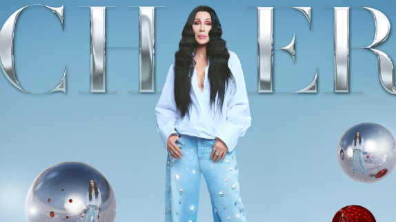 Cher lance la saison de Noël avec "DJ Play a Christmas Song" avant un ...