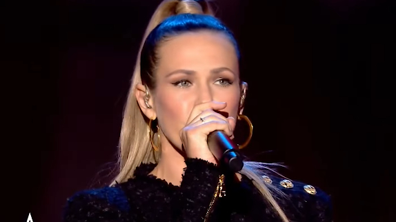 Lorie reprend son tube "Je serai (ta meilleure amie)" avec Piche (VIDEO)