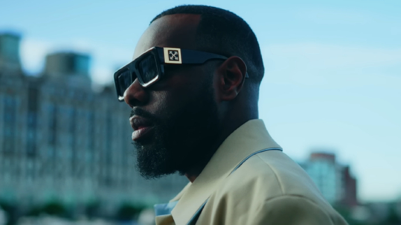Gims s'envole aux Etats-Unis pour le clip événement de son tube "Sois ...