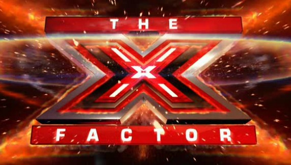Les candidats de "X Factor" UK en studio pour une action caritative