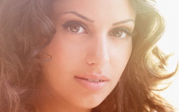 Tal : son premier album certifié disque de platine