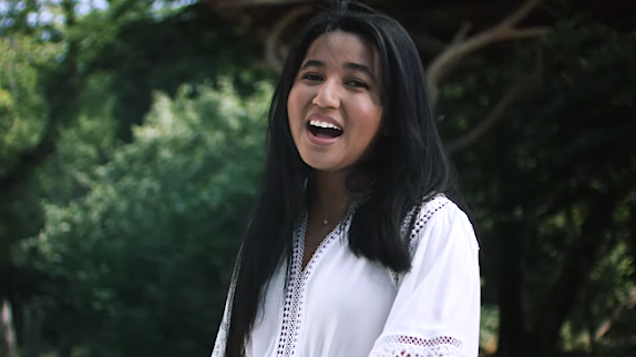 Après la Star Academy, Anisha Jo prend son envol avec "Tu rayonnes"