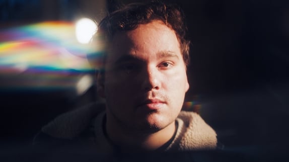 Jim Bauer (The Voice) de retour avec le single aérien "Le sentiment de ...