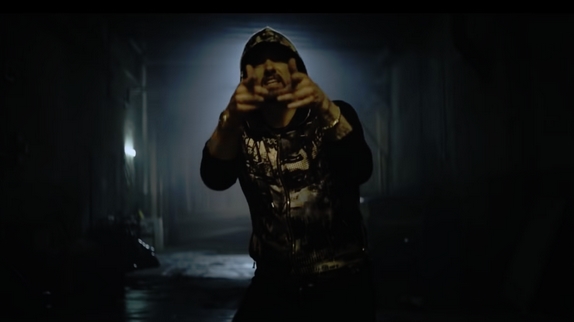 Clip "Venom" : Eminem contamine New-York avec son flow ravageur