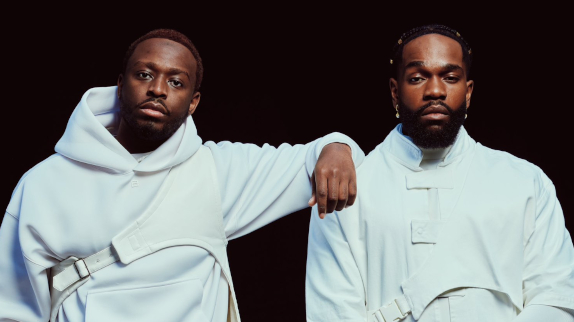 Dadju et Tayc dégainent "I Love You", leur nouveau tube romantique
