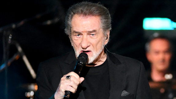 Malade, Eddy Mitchell annule sa promo et repousse son nouvel album